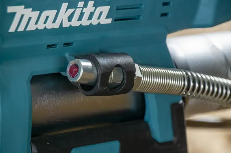{ĐÁNH GIÁ} MÁY BƠM MỠ DÙNG PIN MAKITA DGP180 - Makita Việt Nam